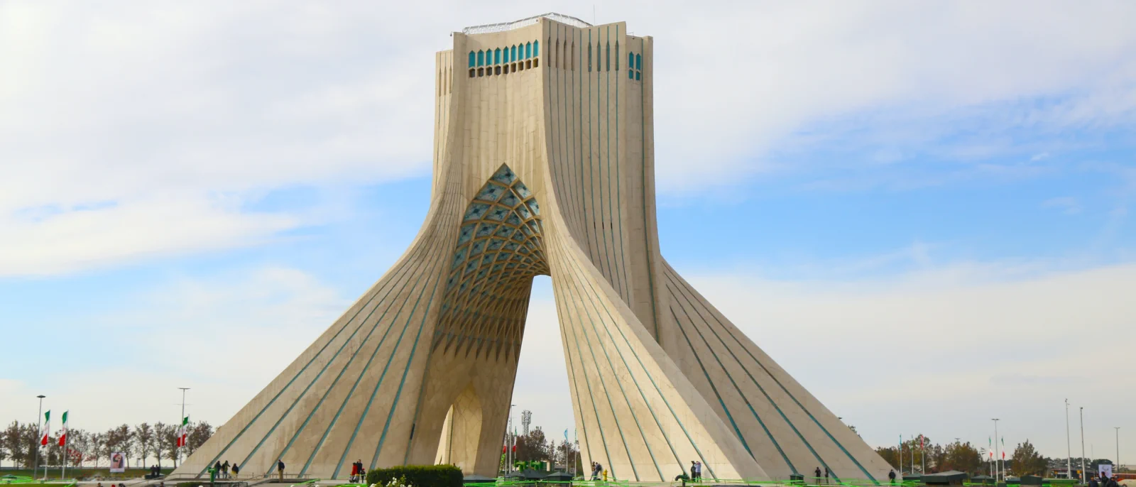 Cheap flights from Los Angeles to Tehran